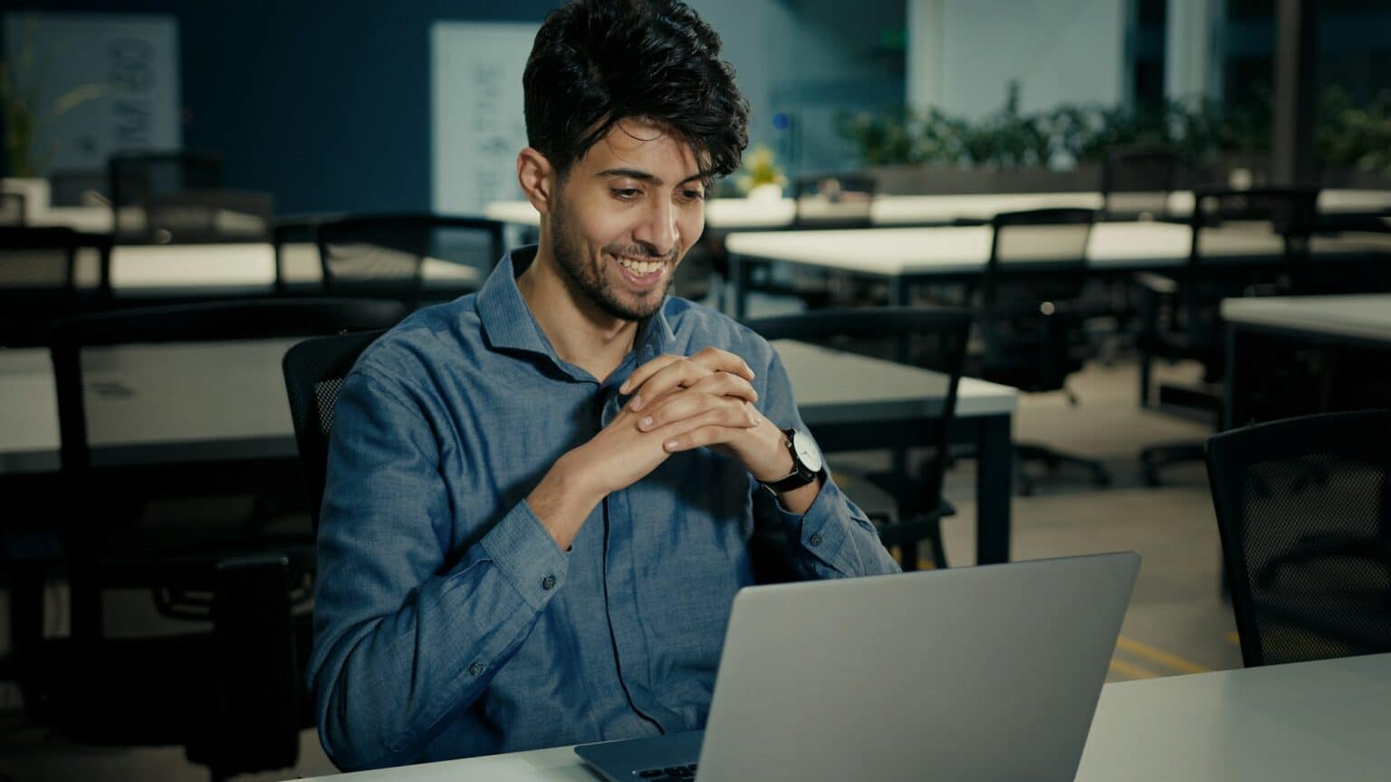 Online Jobs in UAE: Best Opportunities, Platforms, and Tips for Success ...
